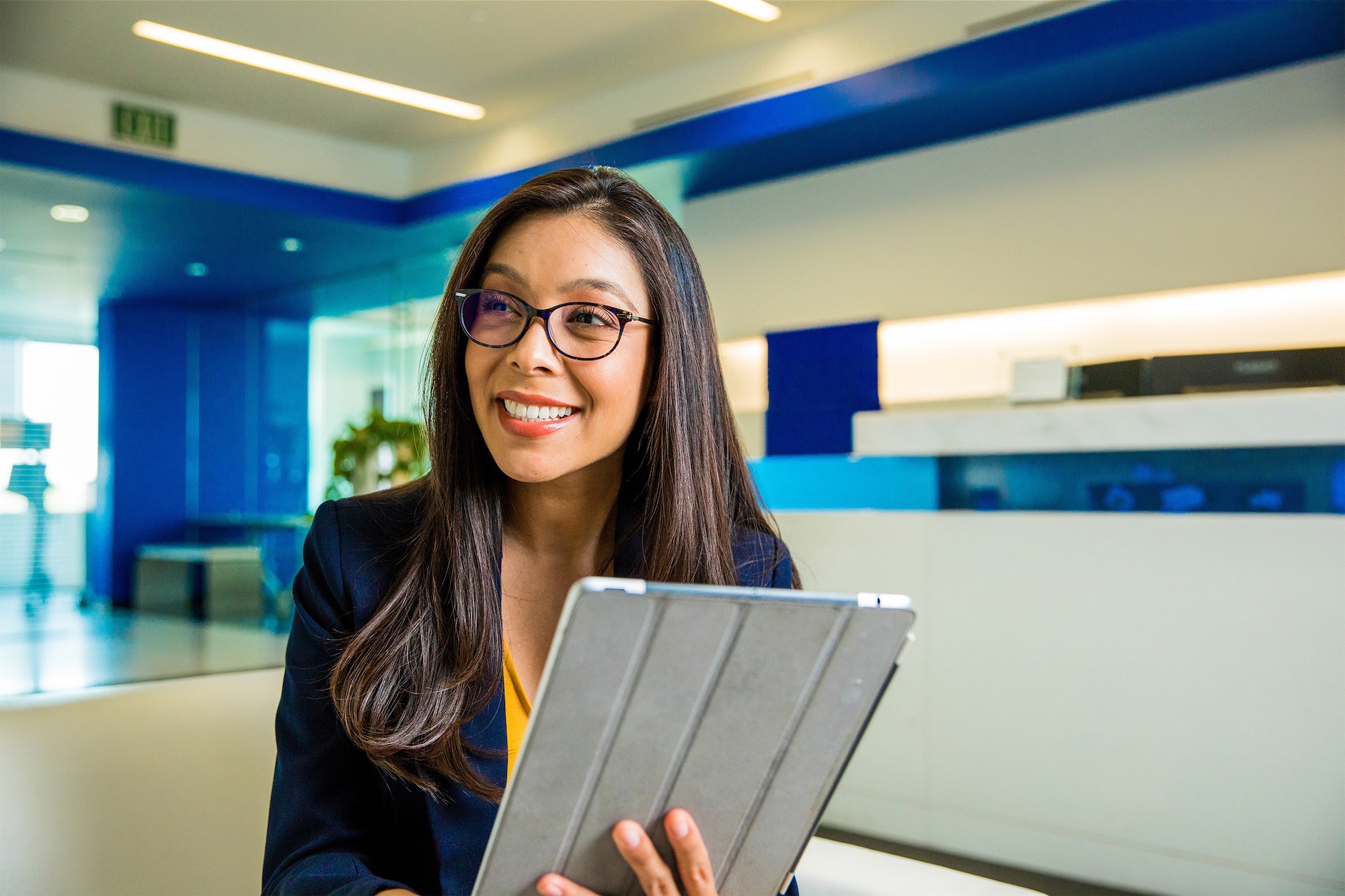 CompareNetworks Inc. - We help Professionals Stay Informed, Discover ...